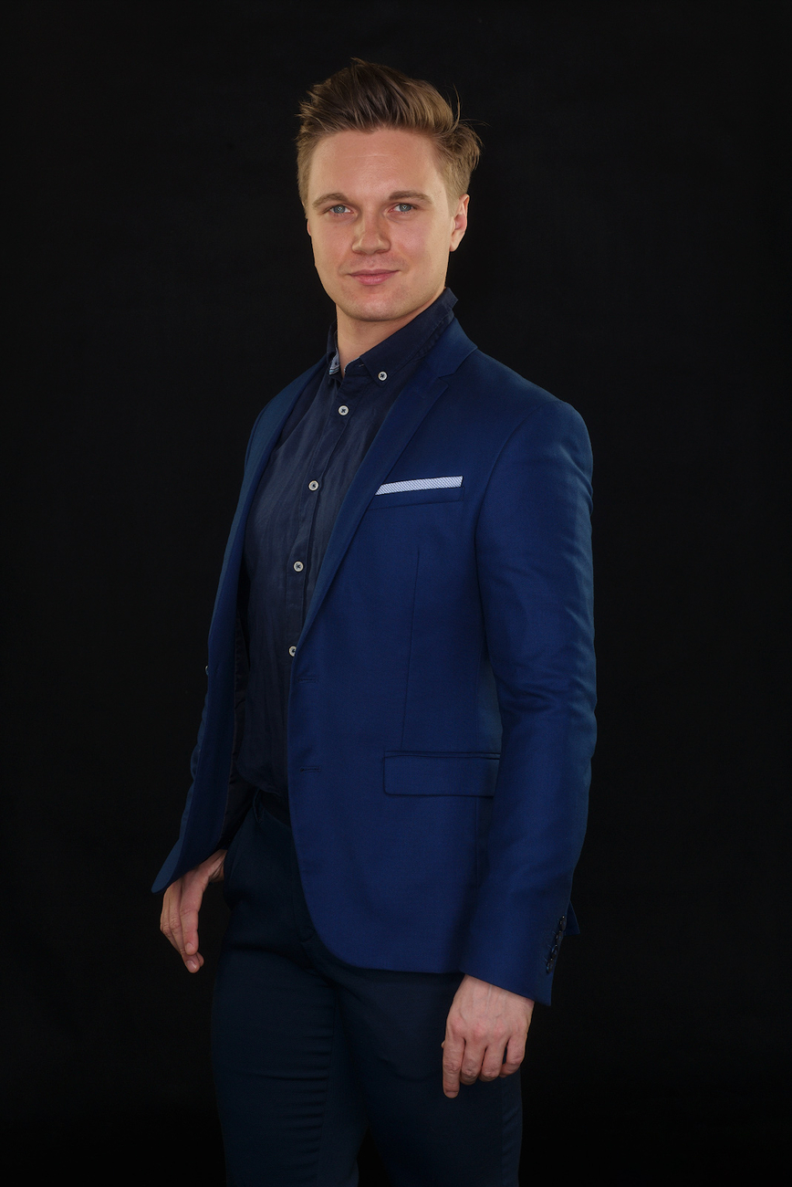 Pavel Oskin - Praha 8, CZ - Headshot and Portrait Photographer