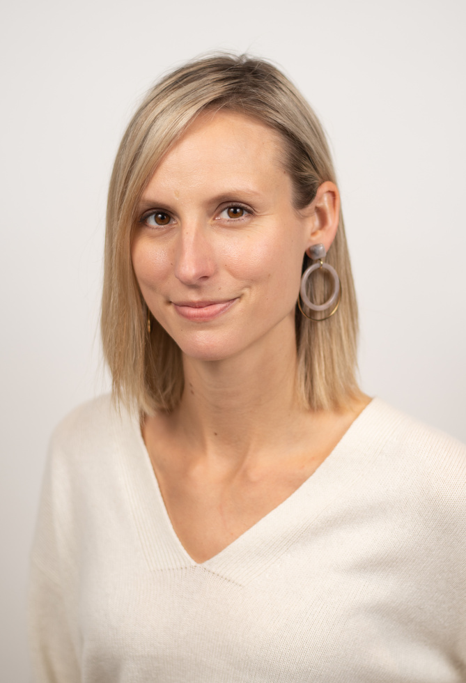 Lisa Buck's Instagram, Twitter & Facebook on IDCrawl