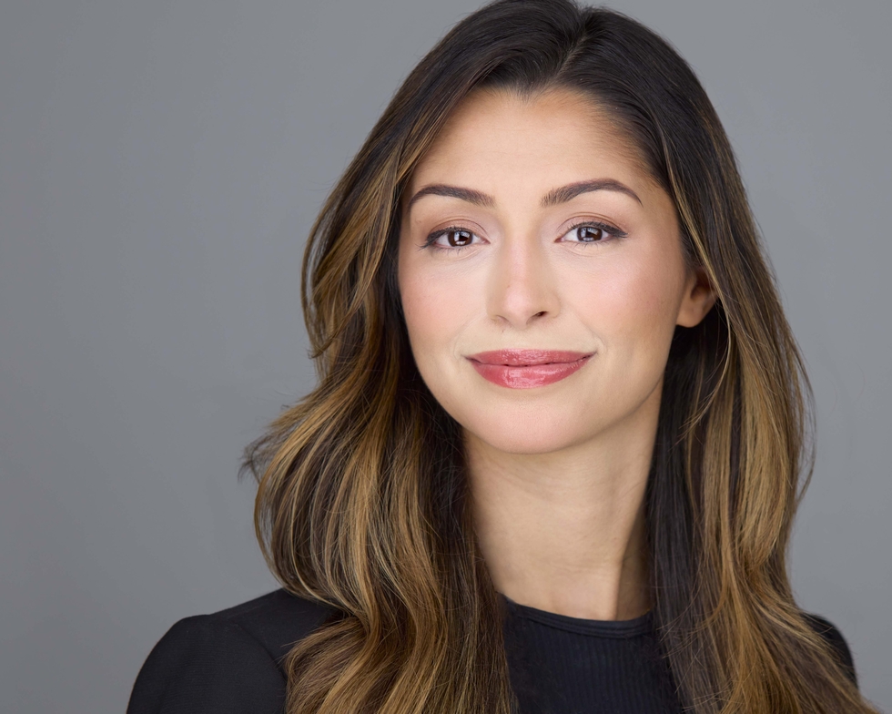 Find a Headshot or Portrait Photographer Near You - Headshot Crew