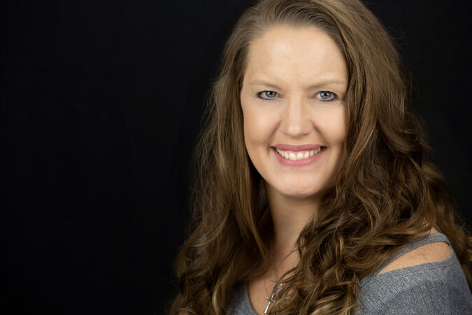 Deb Ballard - Springfield, MO - Headshot and Portrait Photographer