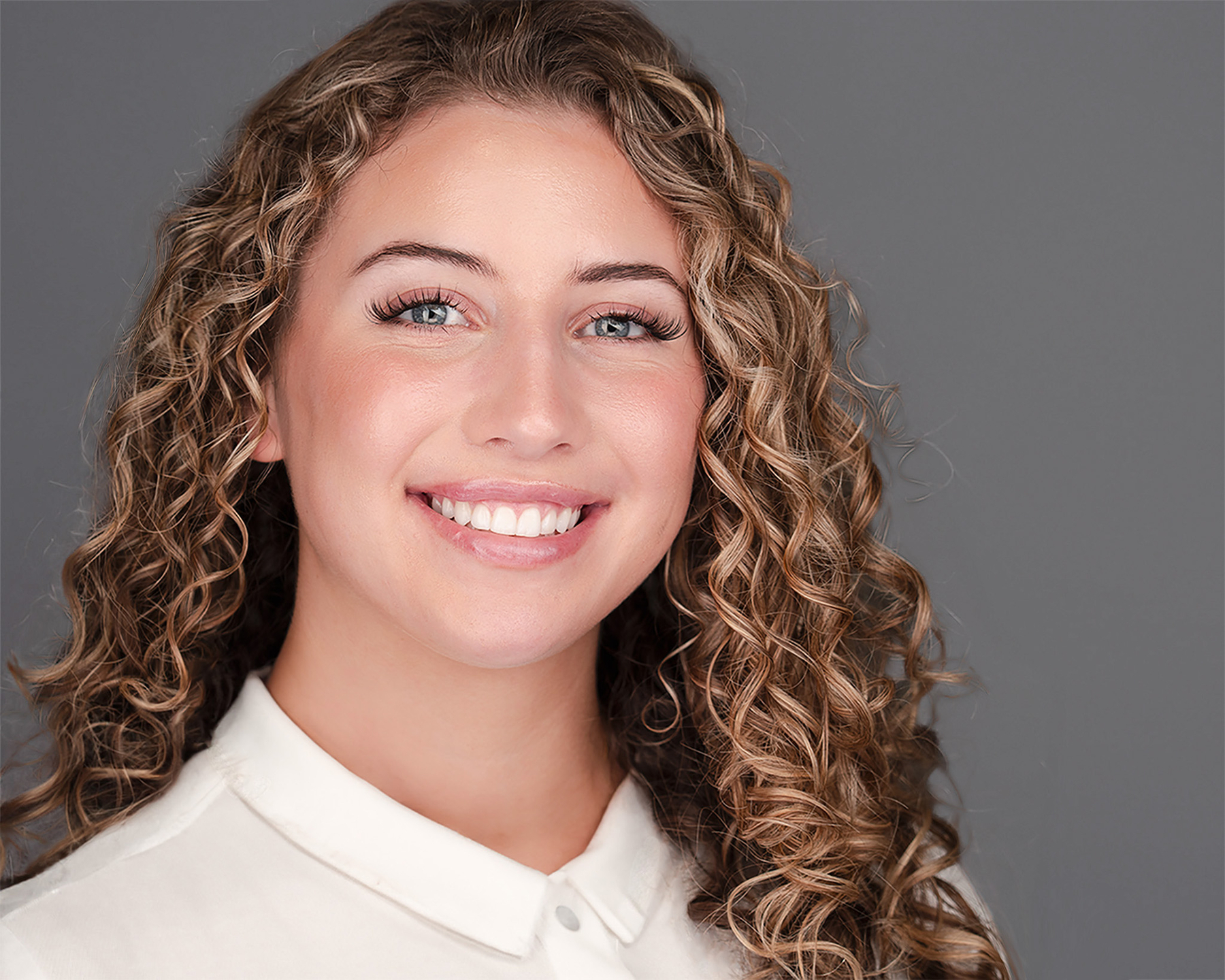 Christy Bell | Associate headshot photographer in Purcellville, VA