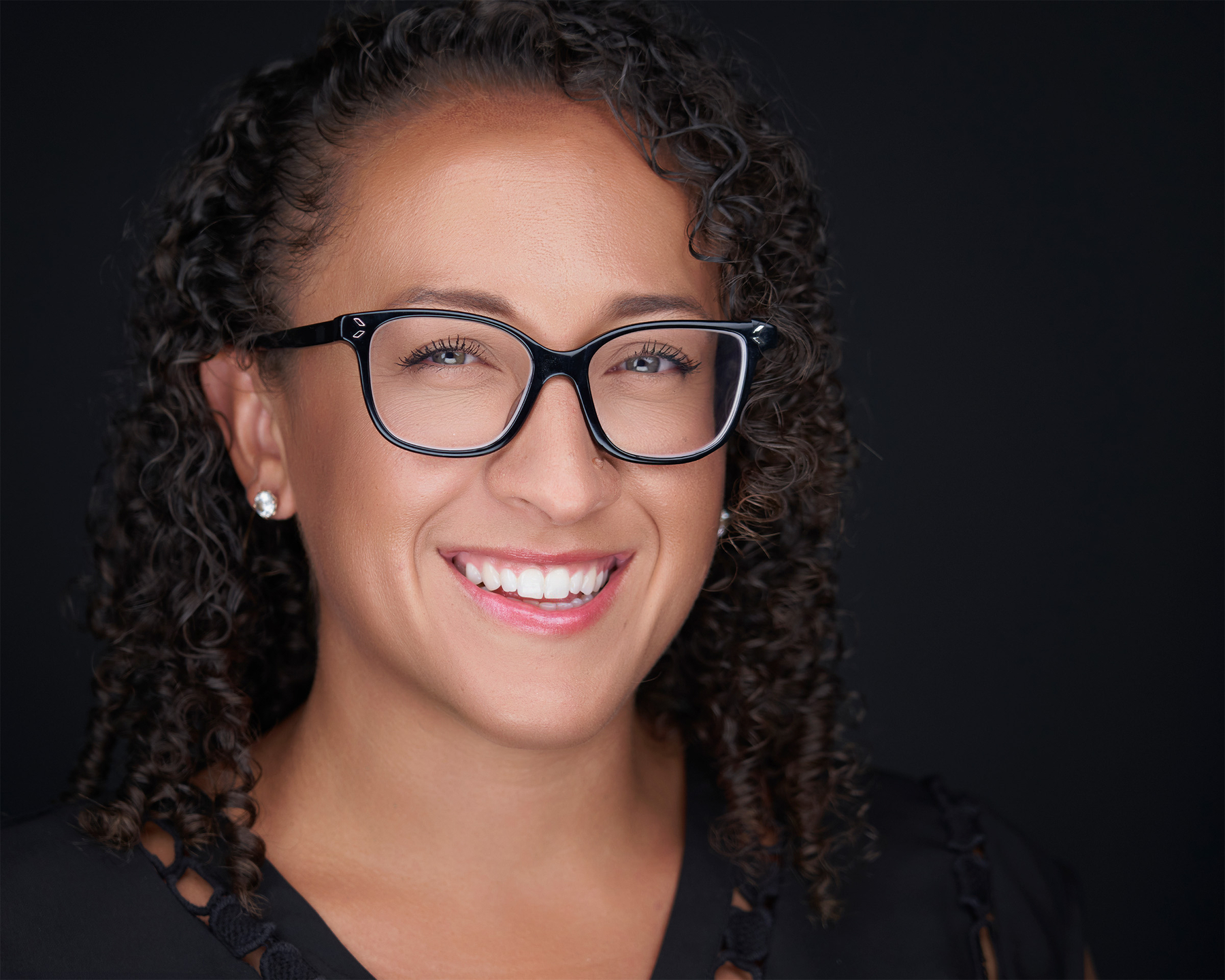 Christy Bell | Associate headshot photographer in Purcellville, VA